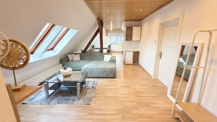 Großzügige Wohnung - 1 Minute Zum Pferdezentrum - Lambach