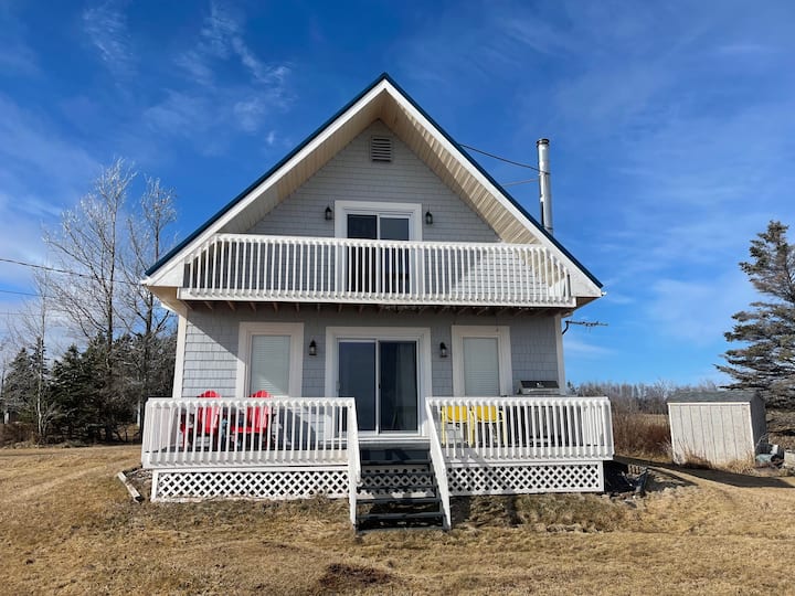Welcome To Your Private Oceanfront Escape. - Prince Edward Island