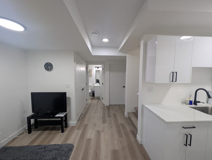 Comfortable 2br Suite In Peaceful Neighbourhood - Winnipeg