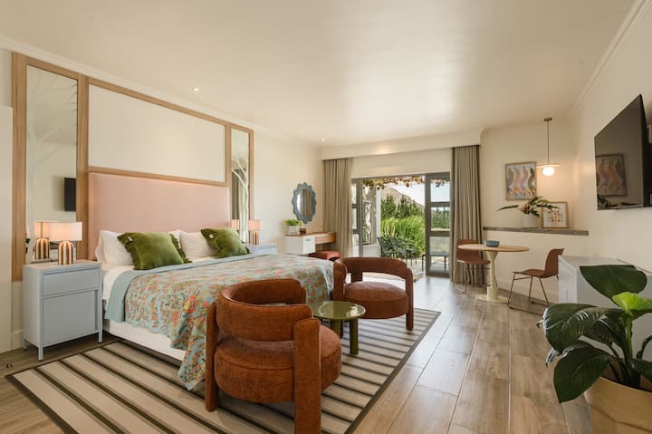 Jonker Suite Iii - Vibrant Stay In The Winelands - Stellenbosch