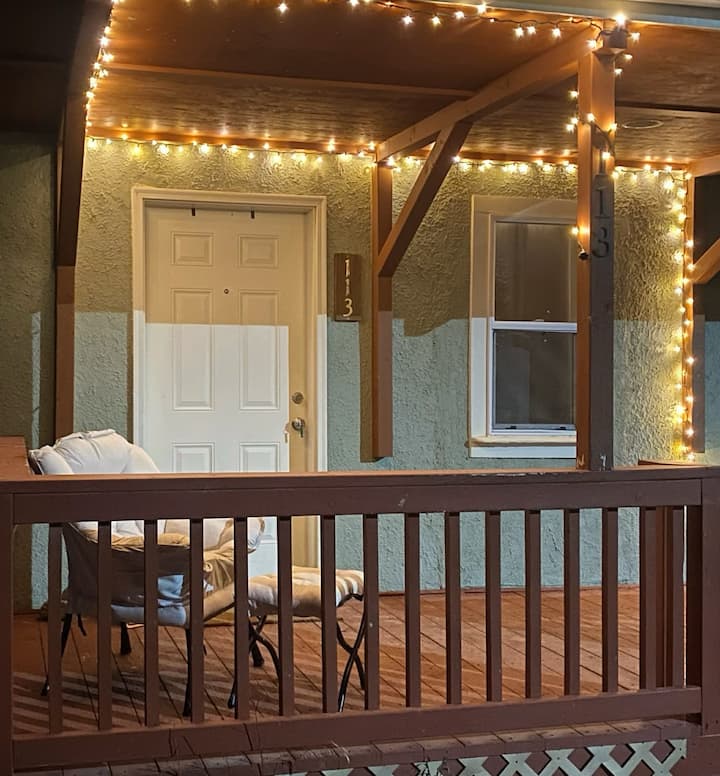 Mineral Soak Retreat | Sleeps 4 | Dog-friendly - Hot Springs, MT