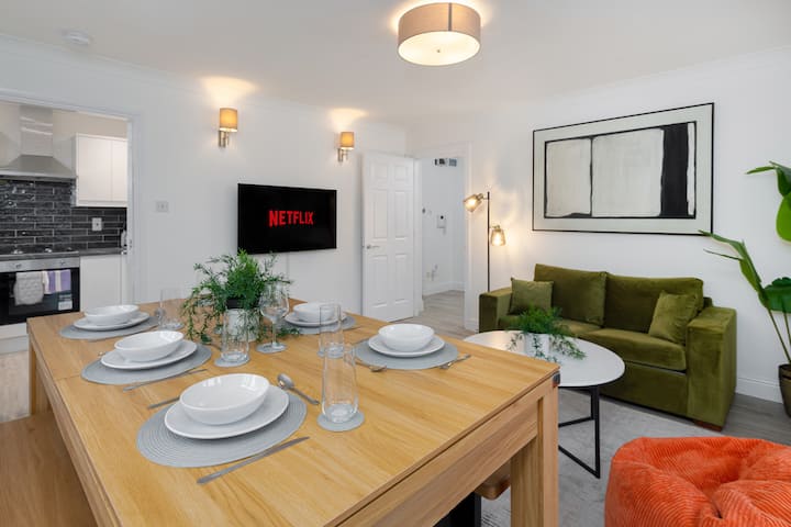 Flatzy - Peaceful Sefton Park Luxury Apartment - Liverpool, UK