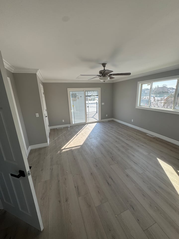 Freshly Remodeled Home In Sterling Heights - Sterling Heights, MI