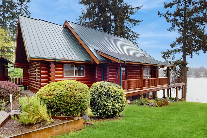 3br Lakefront Home With Game Room And Kayaks - Millersylvania State Park, Olympia