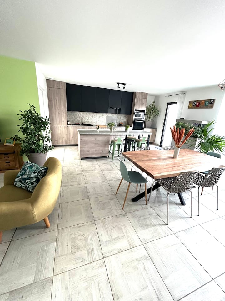 Maison Avec Terrasse - Chasseneuil-du-Poitou