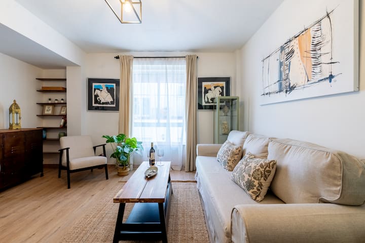 Bym Apto Calle Buiza Y Mensaque Sevilla Centro - Sevilla, España