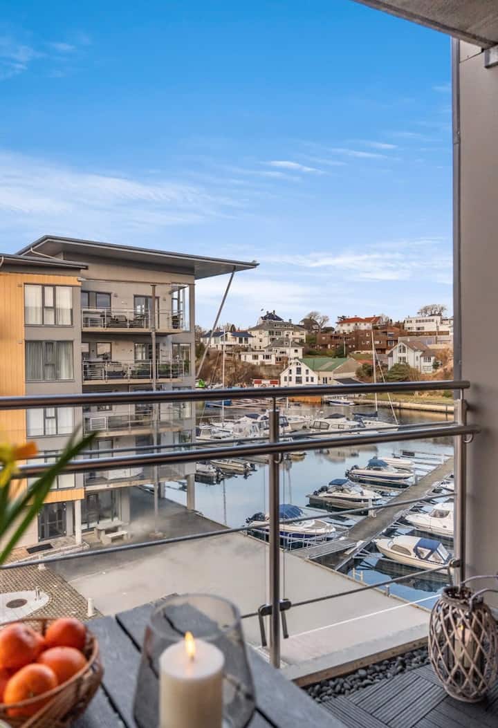 Sentrumsnær Leilighet Ved Sjøen - Groenlândia