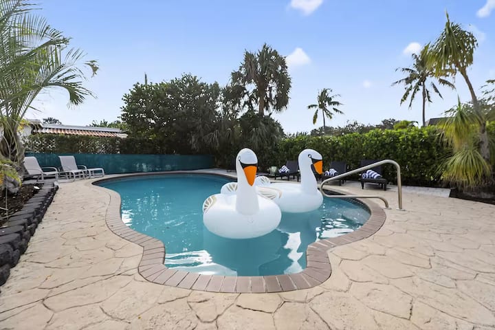 Large 4br Home With Pool Near Beaches - Pompano Beach