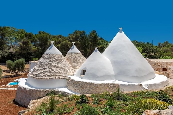 Trullo Roman - Francavilla Fontana
