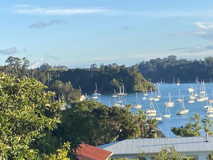 Private Family Retreat Near Iconic Waterfront. - Russell