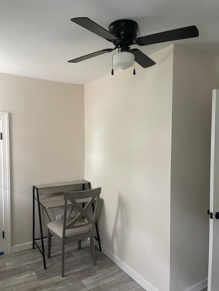 Spacious 6br Near Hospitals | Monthly Stay Ready - Rochester, NY