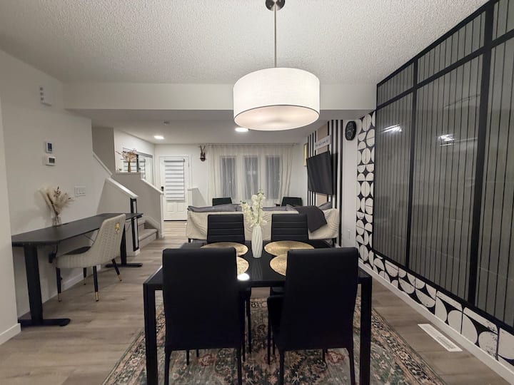 Home In Keswick, Edmonton - Canada