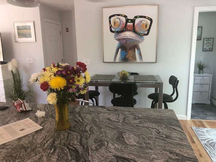 Fully Furnished Private Townhouse - Westbrook, ME