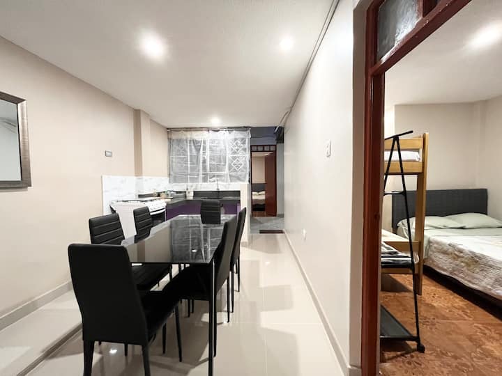 Depa Primer Piso / Cochera /10 Min. Del Centro - Tacna