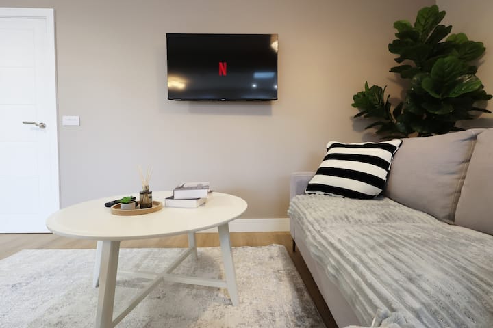 Brand New 5br Comfort Home-parking-long Stay Ready - Bristol