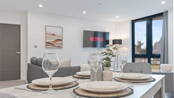 Modern Central Flat With Gym Access - York
