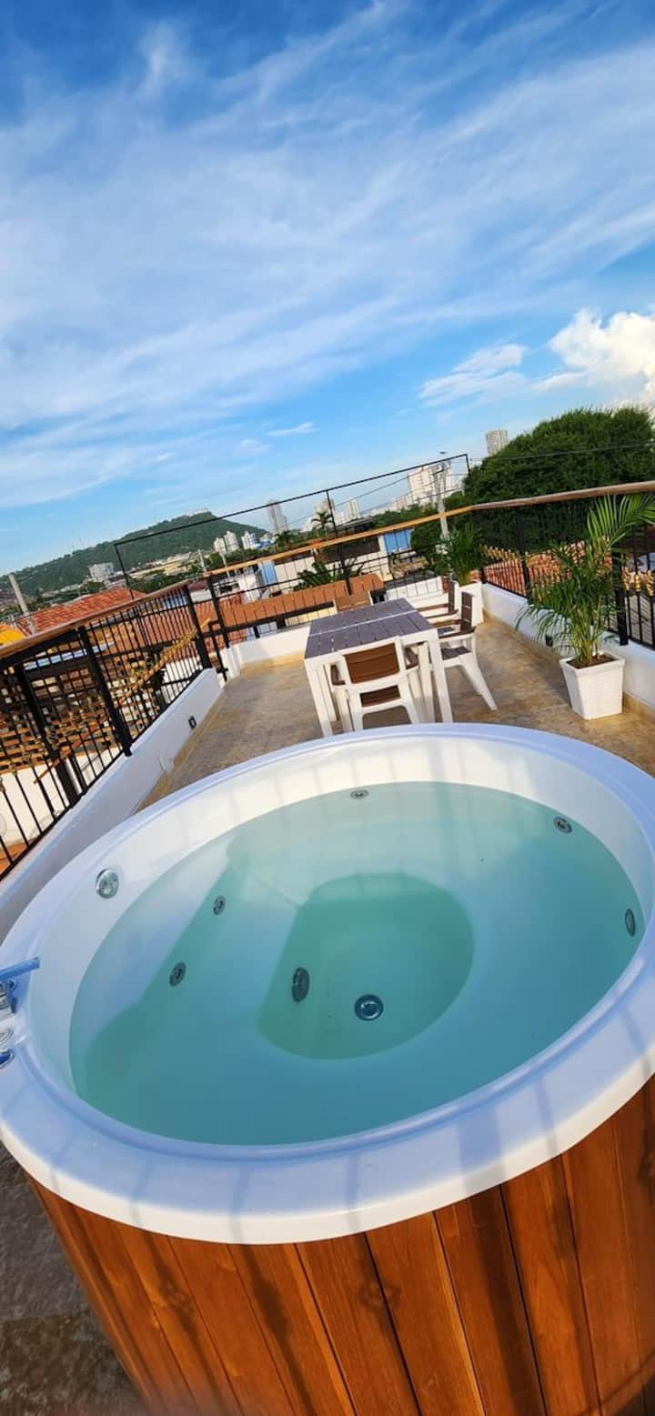 Oasis De Lujo En Getsemaní | Casa Con Jacuzzi - Cartagena