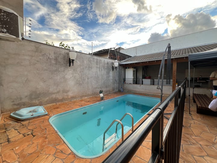 Casa Com Psina E Hidromassagem - Londrina