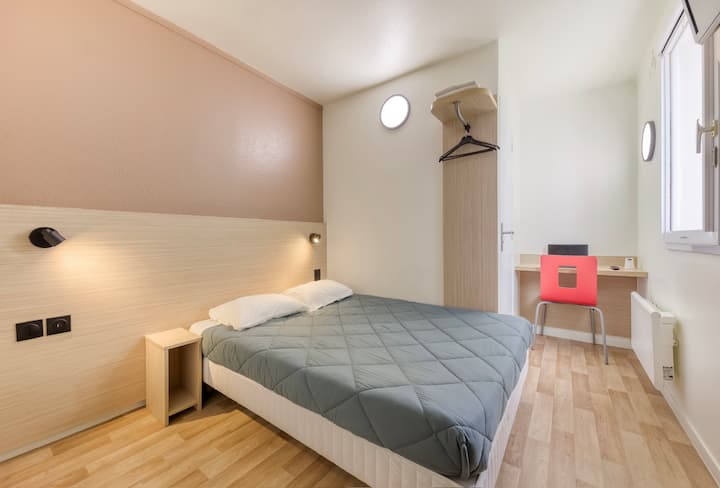 Bienvenue Dans Notre Hôtel à Cergy - Cergy