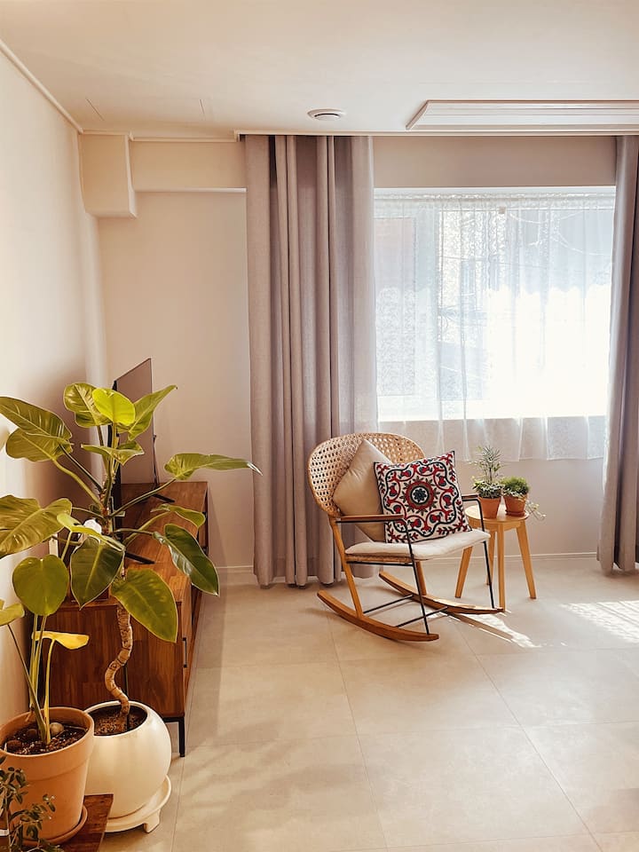 Banban 오픈특가/ 광안리 해변 도보 가능/지하철 /올리모델링 / 넓은거실/안전한 숙소 - Busan