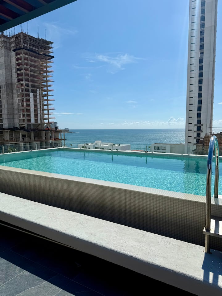 Oferta Marzo | Abril: Alberca Y Ubicación Premium - Mazatlán