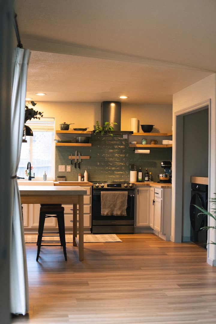 The White Oak House - Klamath Falls, OR