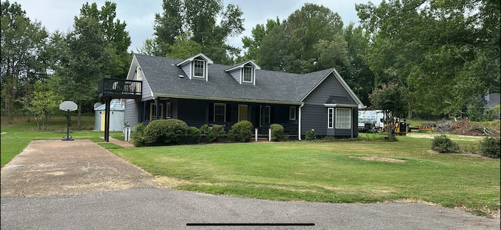 The Grove House - Germantown, TN