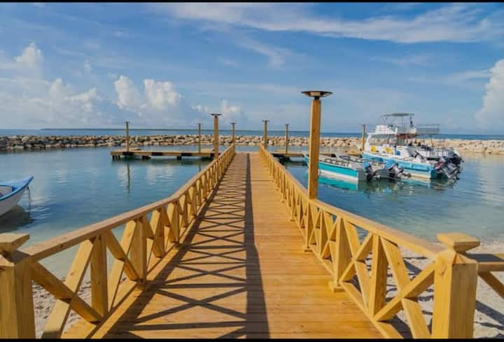 Estilo Y Comodidad A Pasos De La Playa. - La Romana