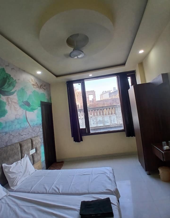 Agam Homestay - Two Mints From Golden Temple - アムリトサル