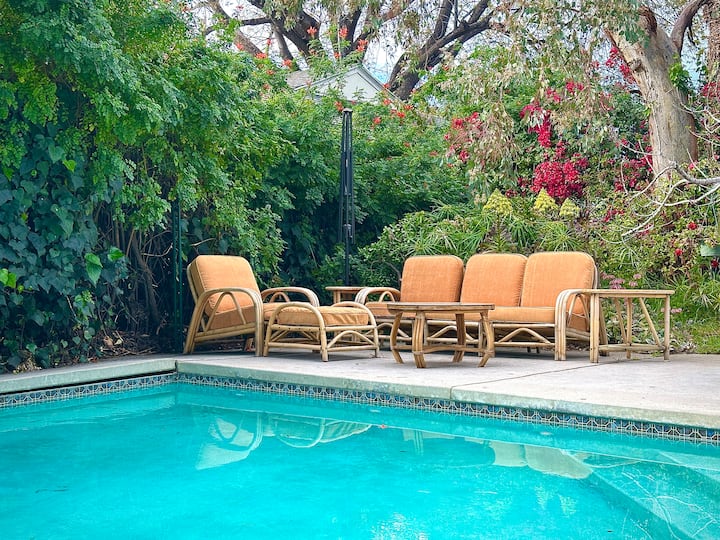 Private Palm Oasis In Lake Balboa - Reseda - Los Angeles