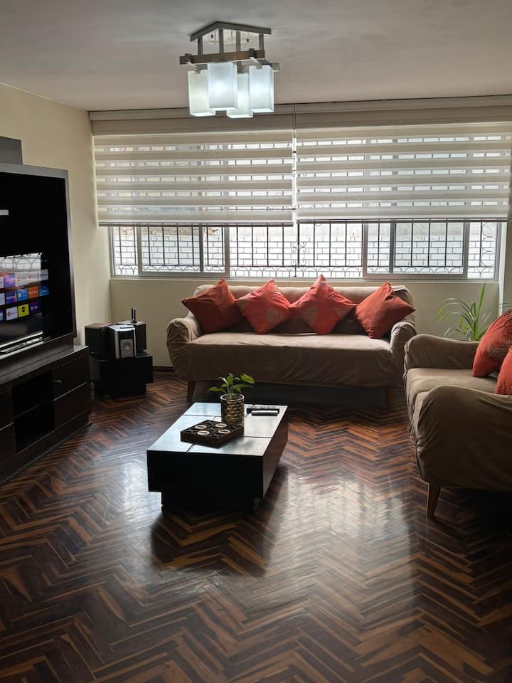 Acogedor Departamento Cálido Y  Seguro - Perú