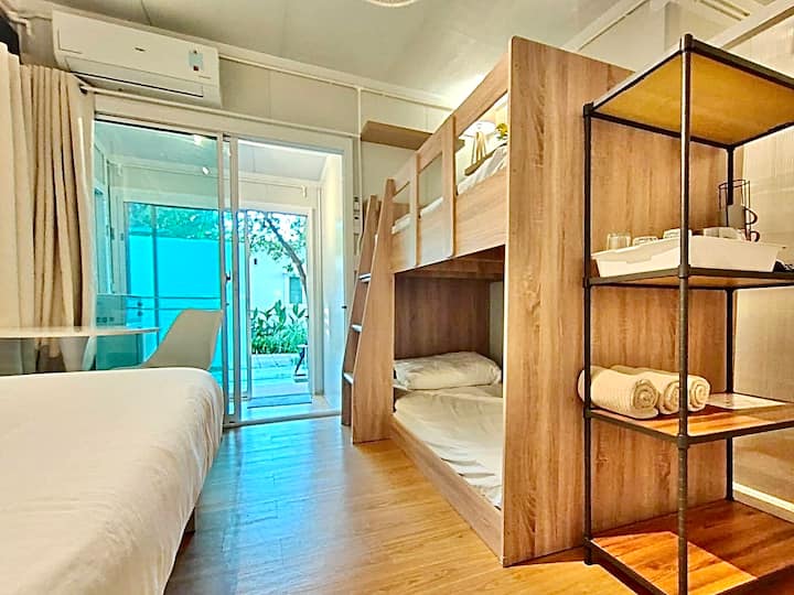 3 Beds For 3 Pax Near Bts Asoke - Bangkok