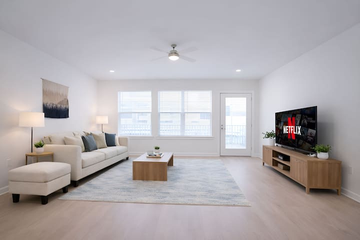 Spacious 2br Living In Prime Location & Amenities - Fairview Park, Sherman