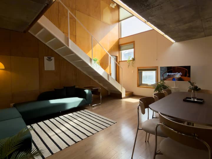 [New] 홍대 · 합정, 120m2 복층, 3br·2bath 단독 (최대 10인) - Corée du Sud