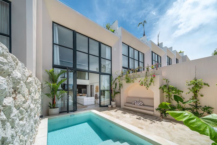 Modern 2br Villa W/ Rooftop Hot Tub & Ocean Views - 오스트레일리아