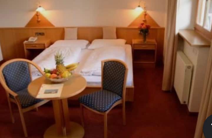 Kleines Kompaktes Appartement Mit Kochnische - Siusi