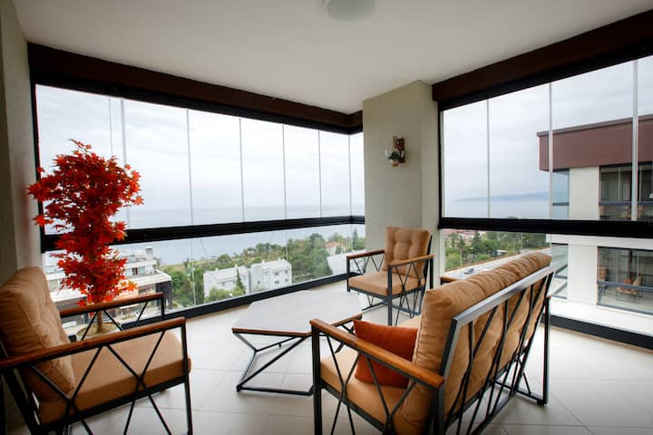 Armoni Deluxe Suites 7 Kişilik Oda - Yomra