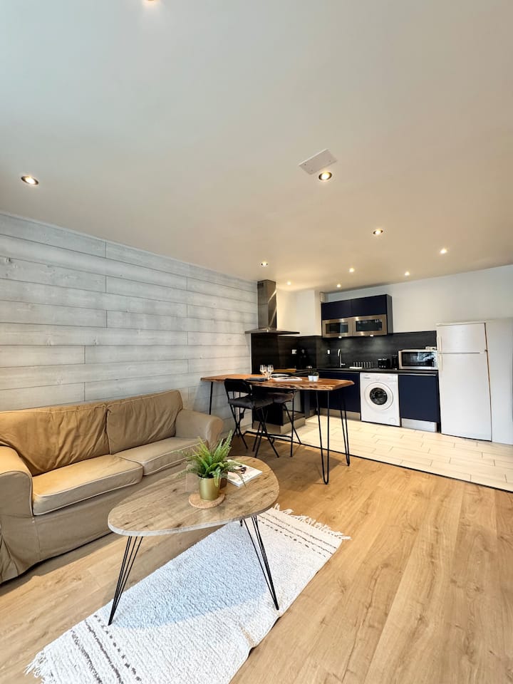 Chez Pierre, Joli Deux Pièces Avec Parking - Saint-Jacques-de-la-Lande