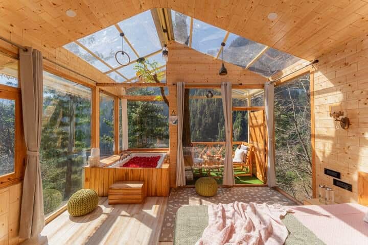 Mountain View Jacuzzi Treehouse - Jibhi