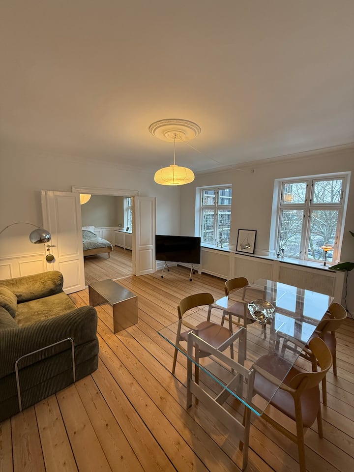 Charmerende Lejlighed, Central Beliggenhed - Aarhus