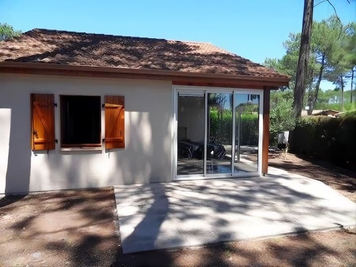 Un Instant Sous Les Pins Au Village Khélus Piscine - Gujan-Mestras