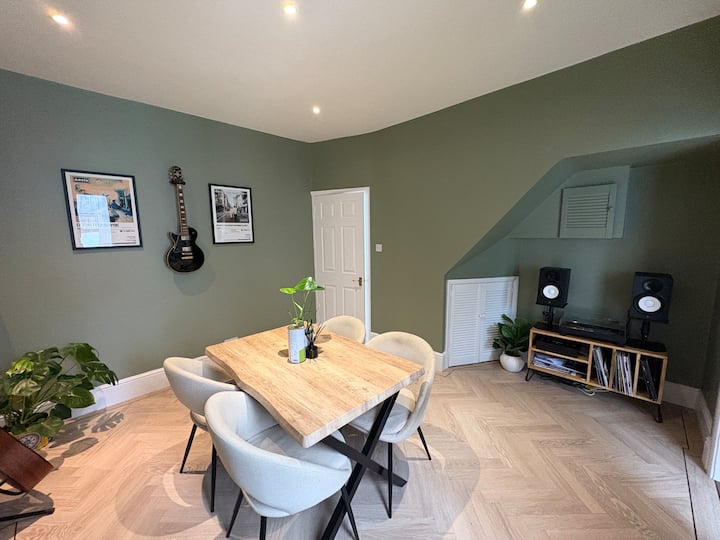 The Music And Coffee House - Sevenoaks