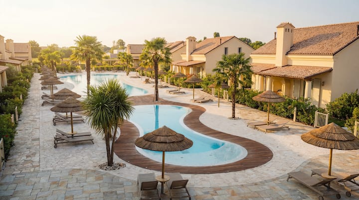 Novo Living Jesolo | Pool & Garage - Jesolo