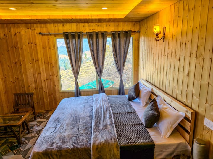 Four Wooden Rooms|apple Orchard |Homestay|kanatal - Dhanaulti
