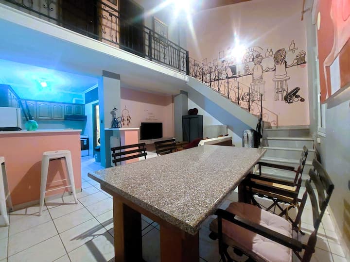 White House 1 In Kalamata Centre - Kalamata