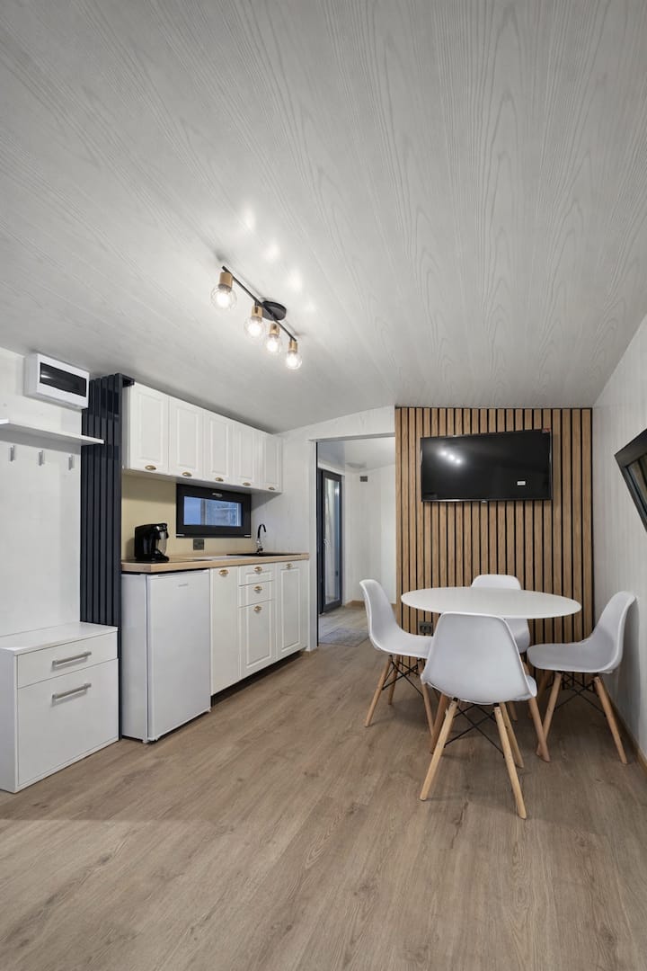 Tinyhouse Doi Frați - Sâmbăta de Sus