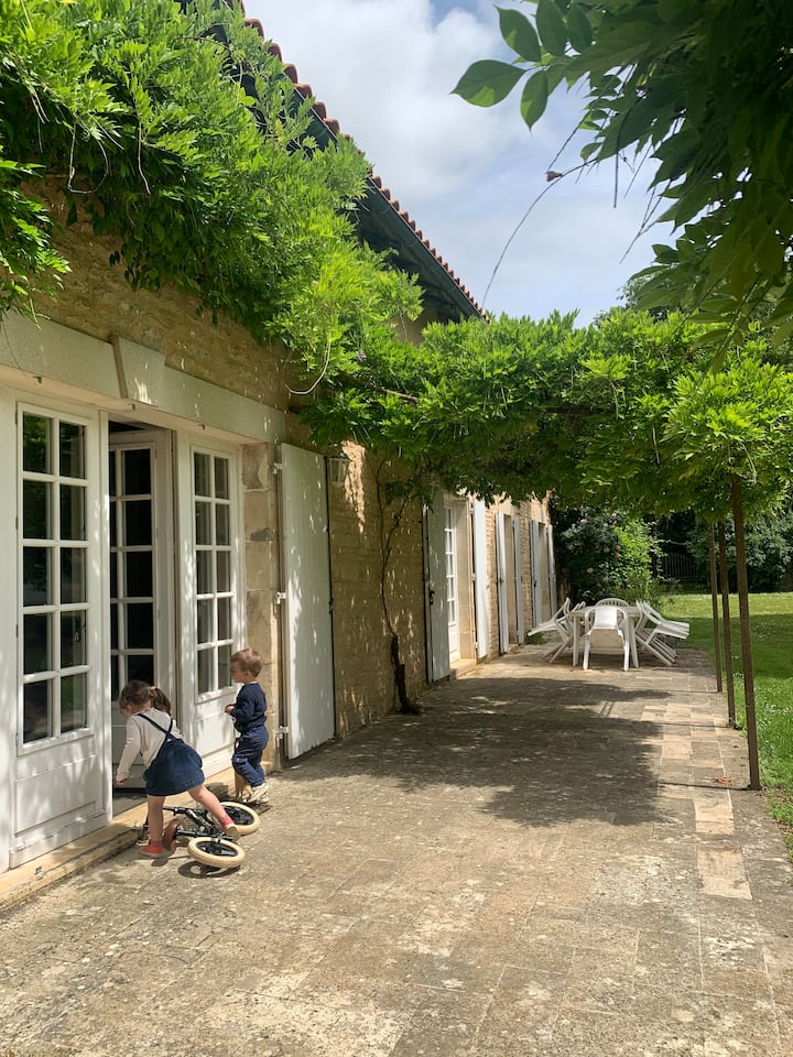 Maison De Famille - 5 Chambres, Une Piscine - La Vallée Des Singes