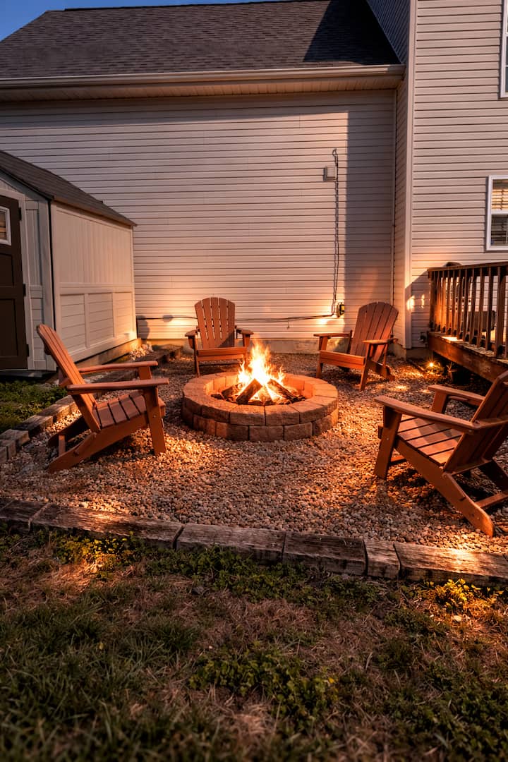 Modern Knoxville Retreat - Knoxville, TN