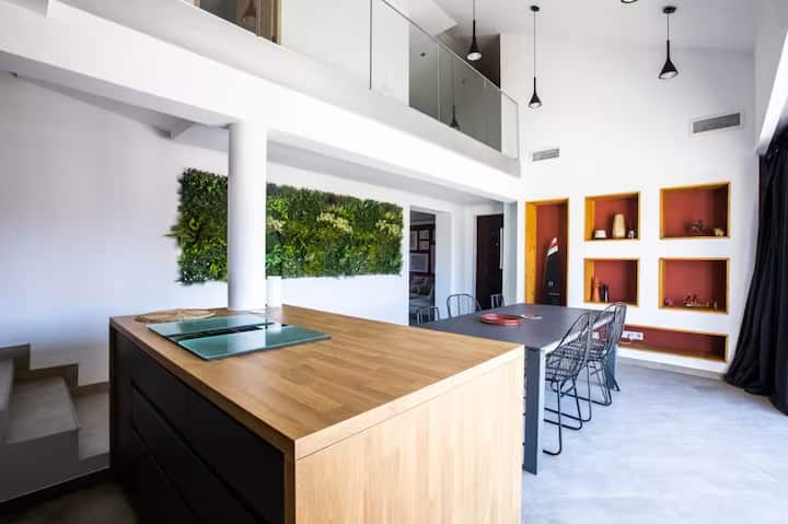 Duplex 120 M² Terrasse Centre Ville - Nîmes