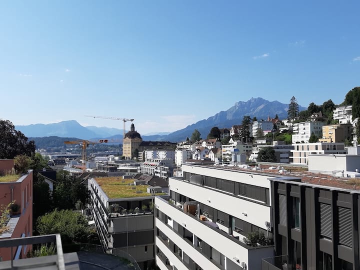 Wohnung Mit Aussicht An Zentraler Lage - Luzern